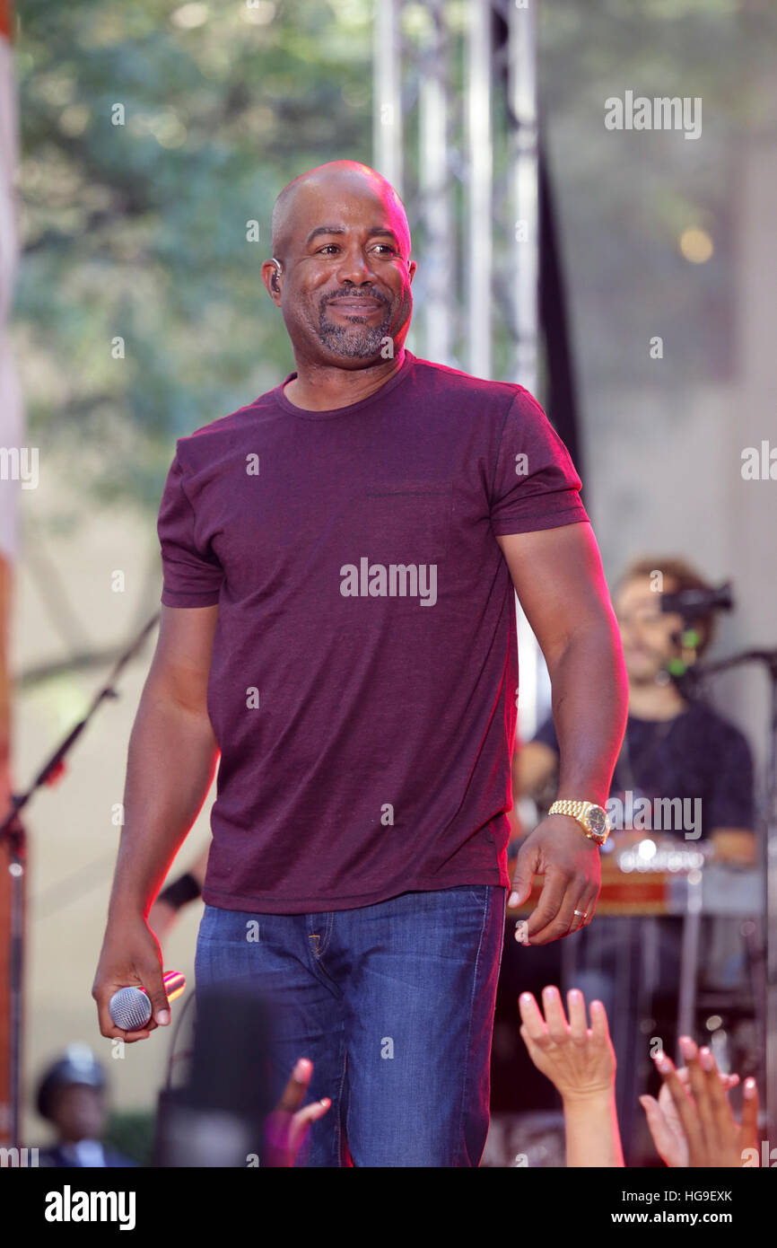 Darius Rucker performs on the Today Show during his 'Southern Style ...