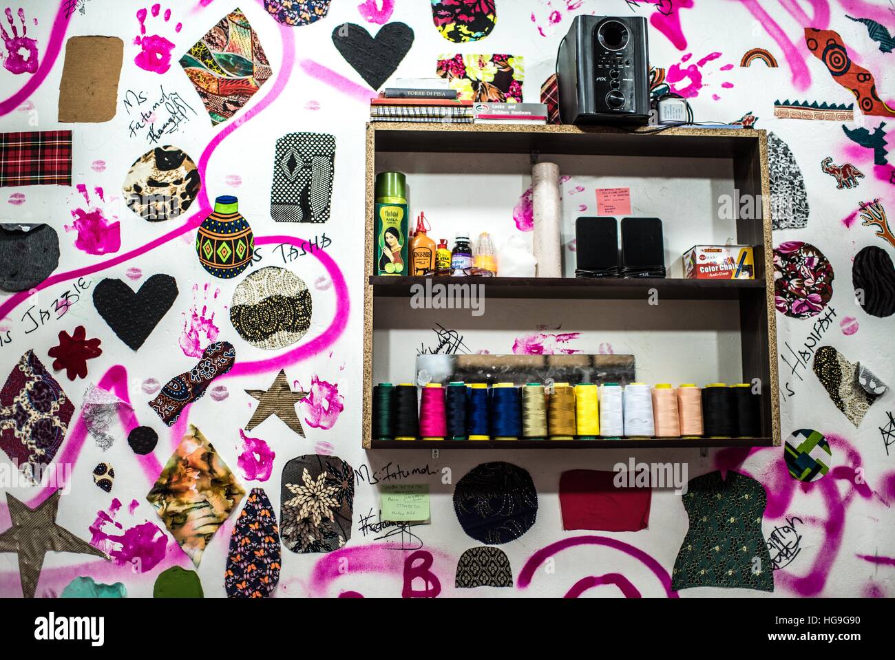 Colourful design hi-res stock photography and images - Alamy