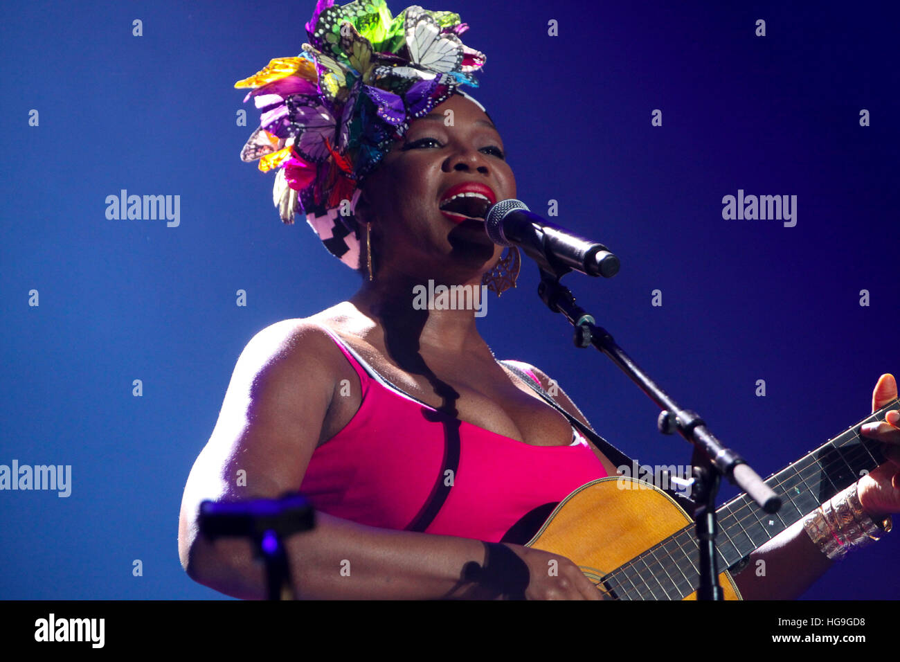 India arie hi-res stock photography and images - Alamy