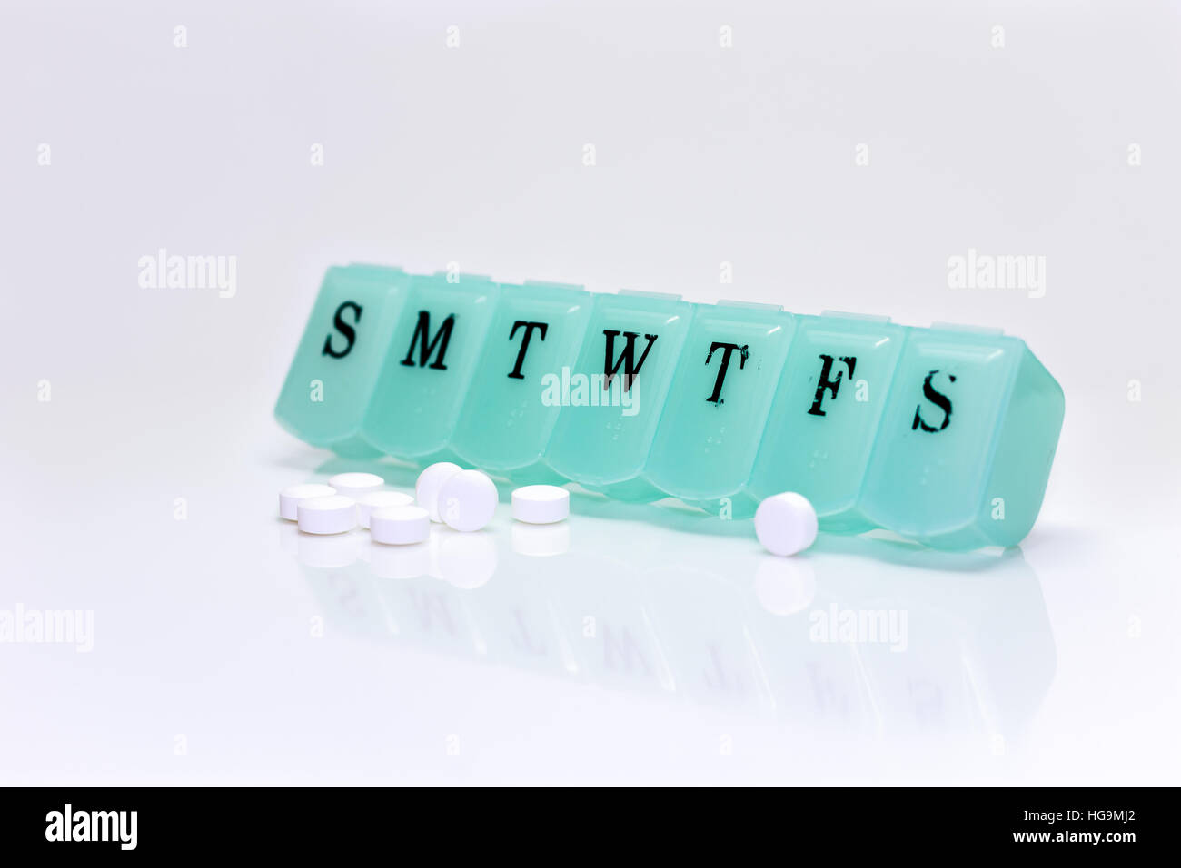 Pill box heart hi-res stock photography and images - Alamy