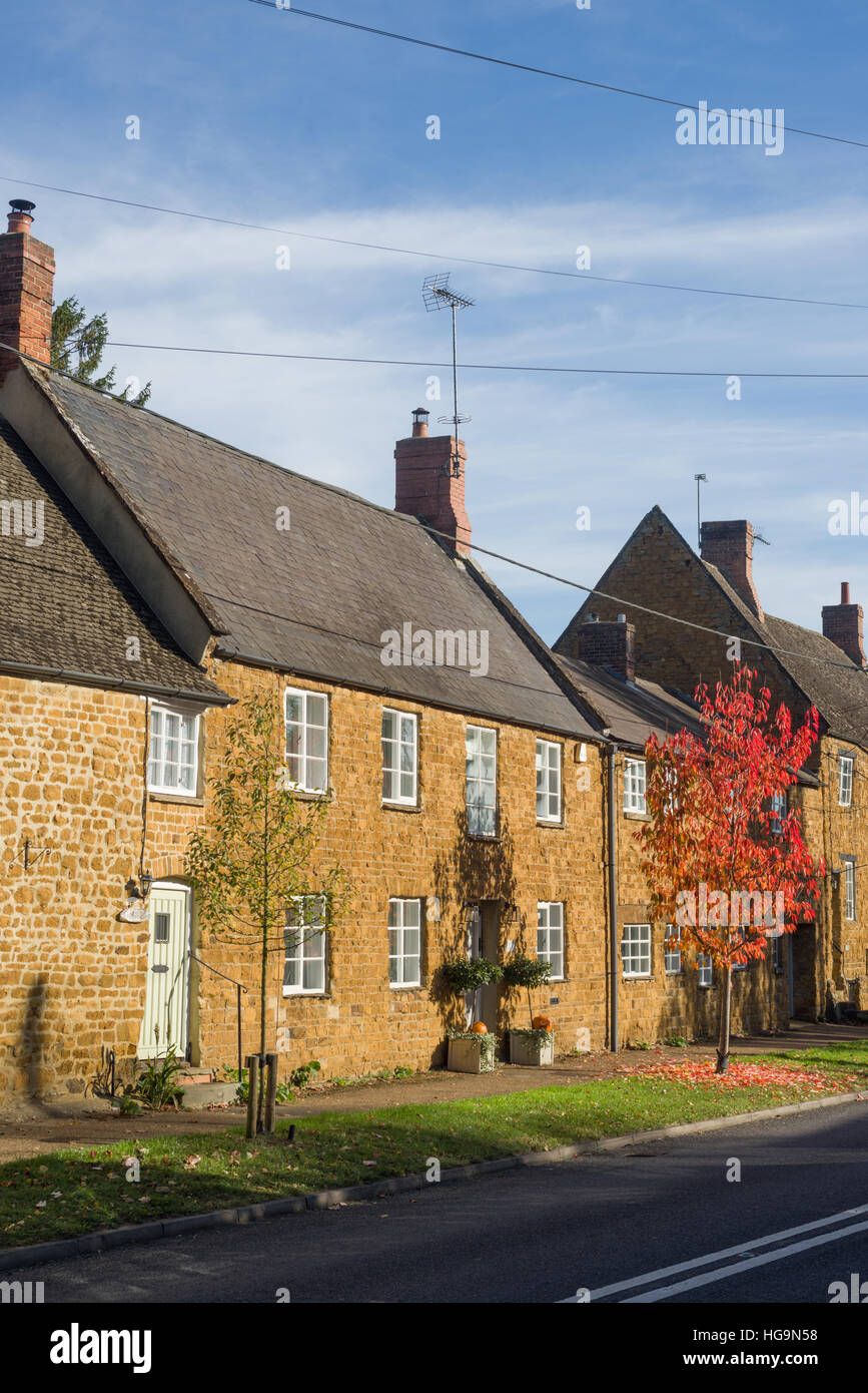 Deddington oxfordshire village hi-res stock photography and images - Alamy