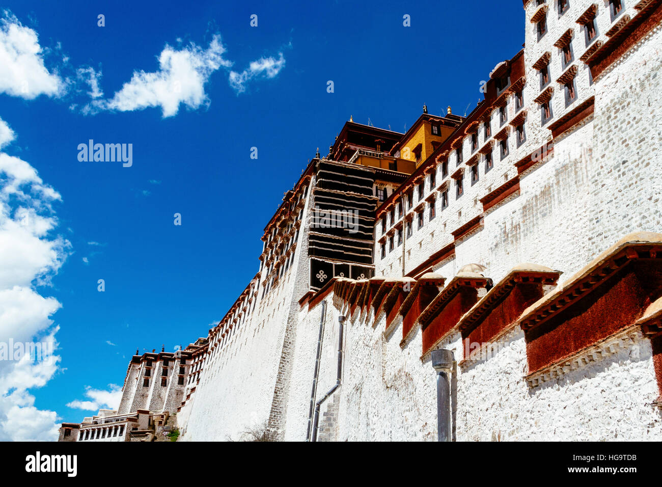 Detail of the potala palace in lhasa hi-res stock photography and ...