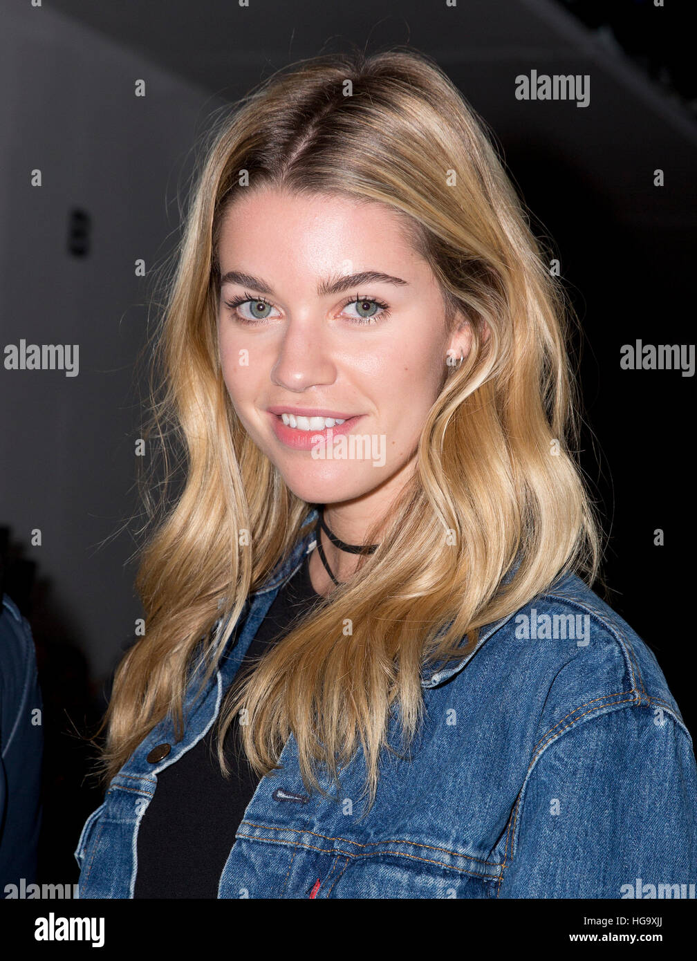 Hannah cooper on front row hi-res stock photography and images - Alamy