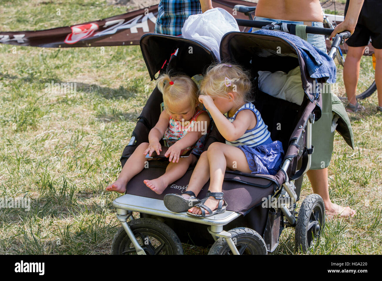 Children with iPad Stock Photo - Alamy