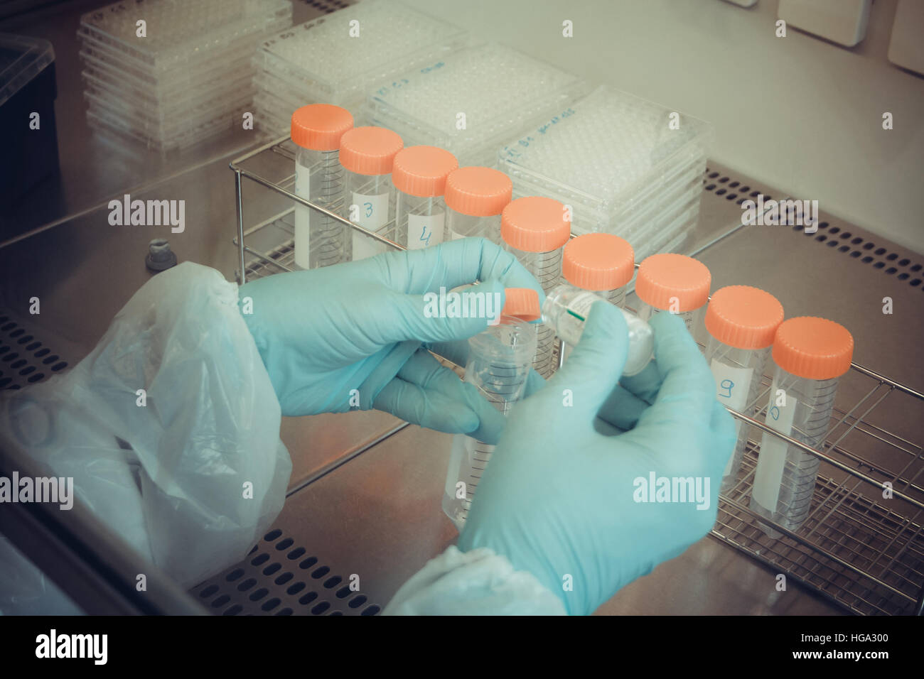 Diagnostic analysis hi-res stock photography and images - Alamy