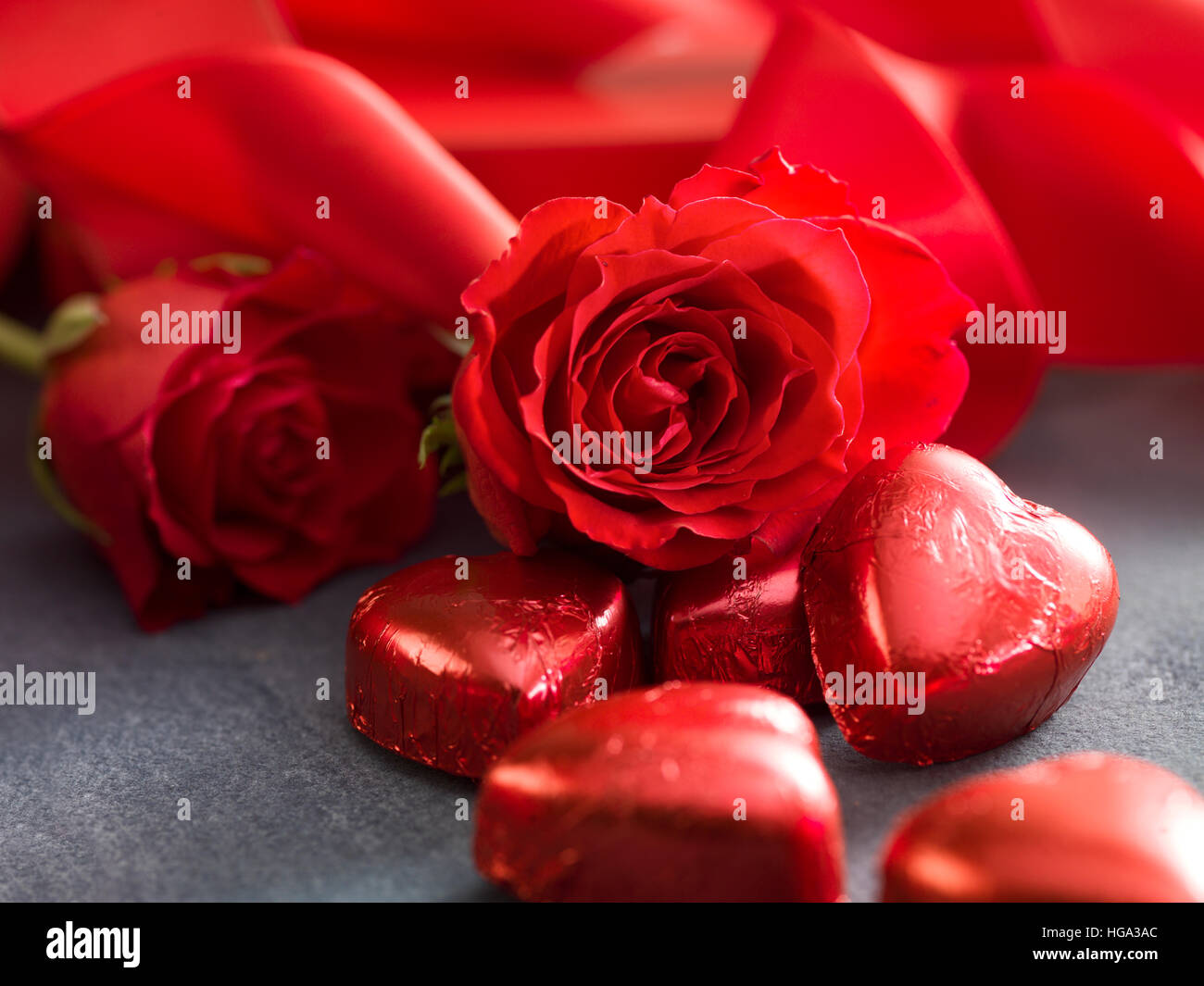 Hart of roses hi-res stock photography and images - Alamy