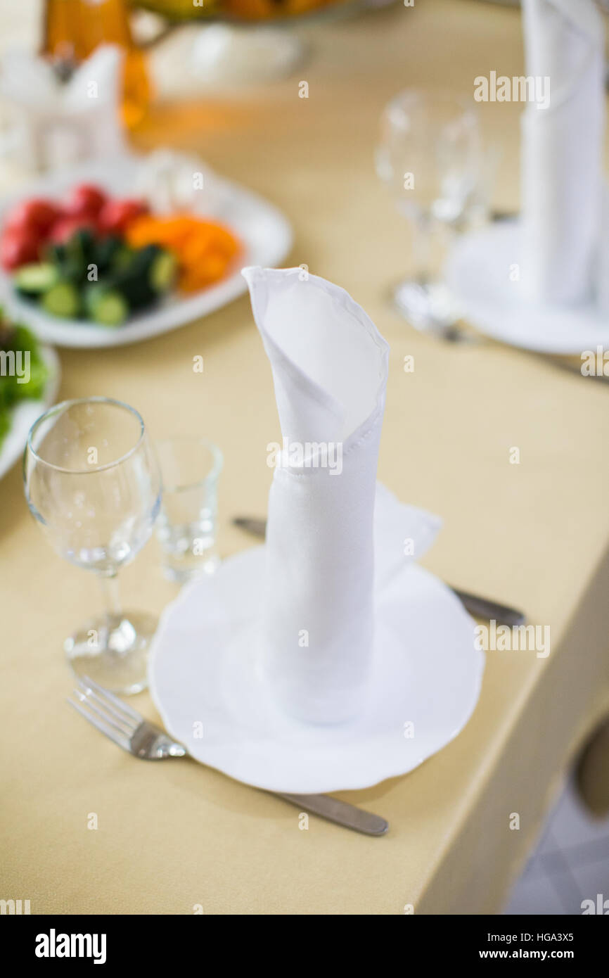 Decorated banquet wedding table setting on evening reception Stock ...