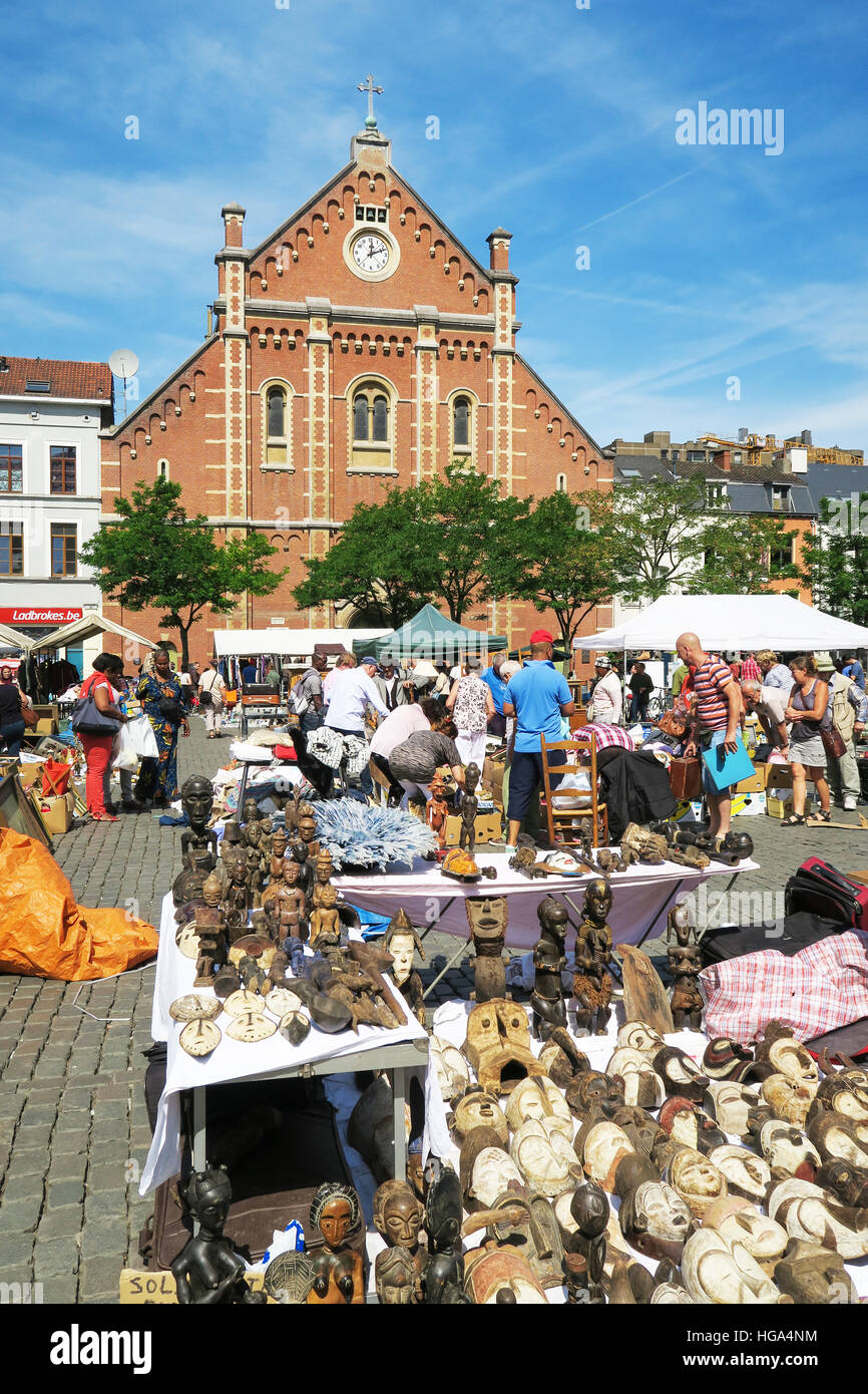 A busy antiques market in Brussels, Belgium Stock Photo - Alamy