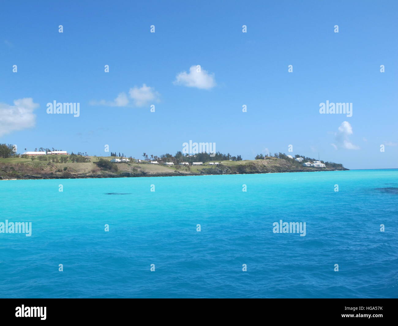 Bermuda coast line on a beautiful sunny day Stock Photo - Alamy