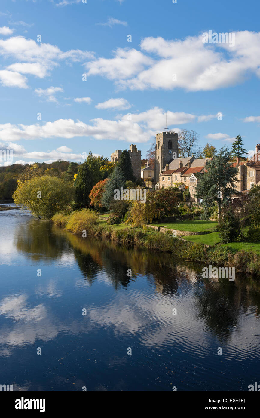 Picturesque West Tanfield village by the River Ure, North Yorkshire ...