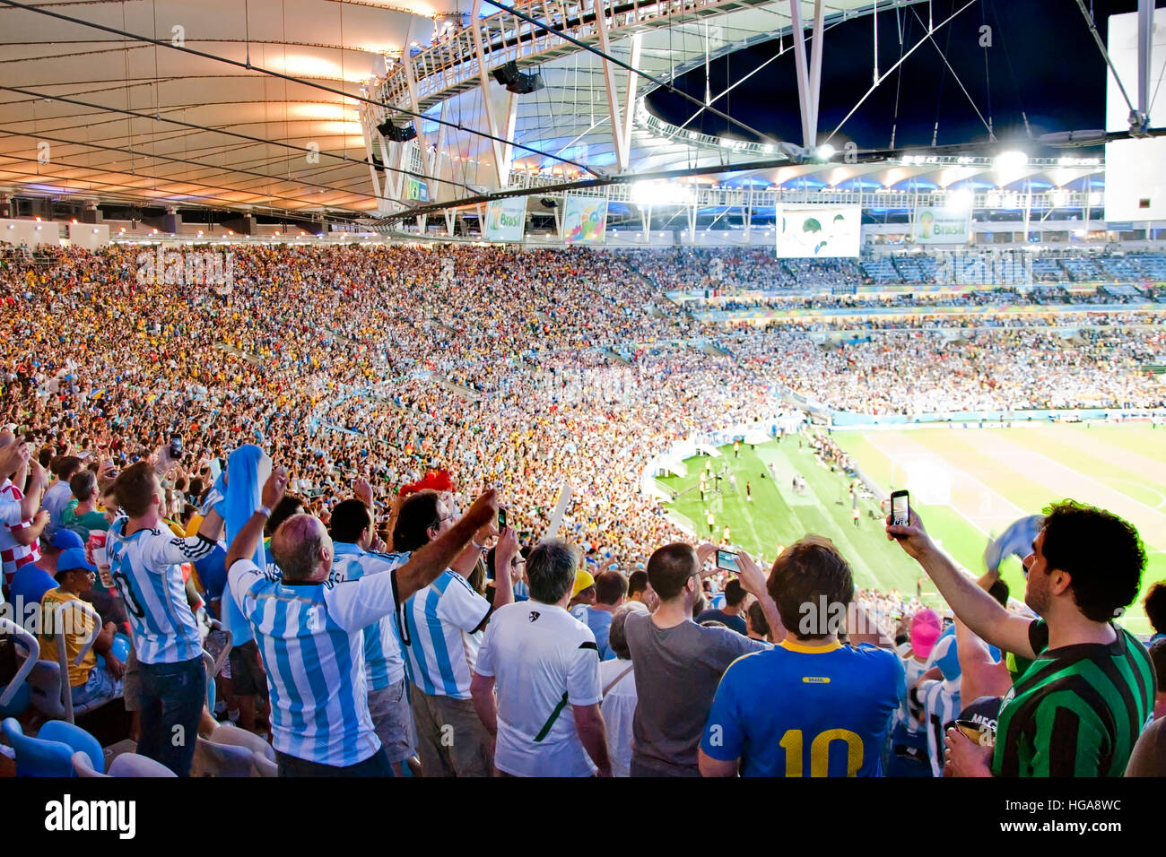 Cheer audience stadium hi-res stock photography and images - Alamy