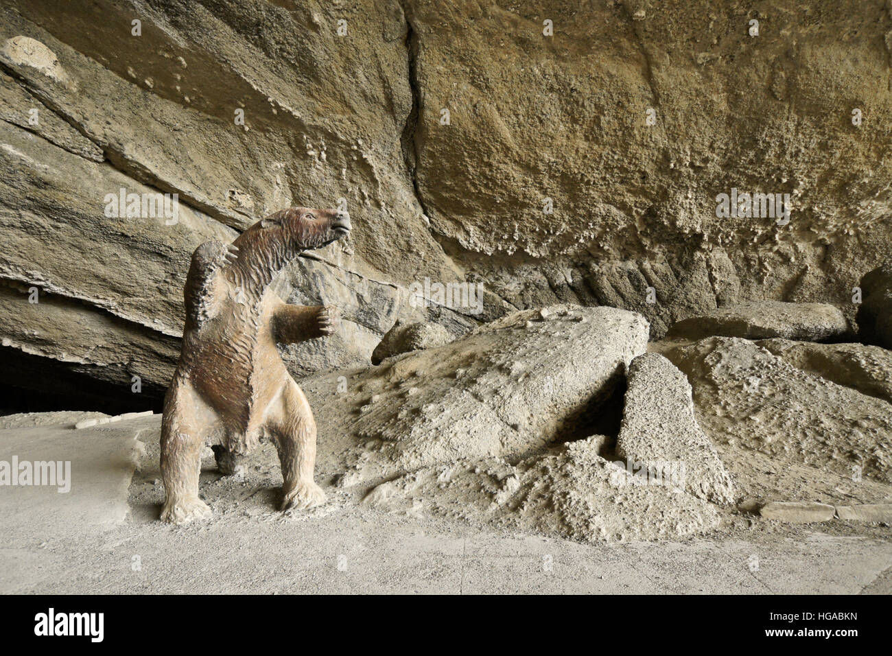 Life-size replica of prehistoric Mylodon at Monumental Natural Cueva de ...