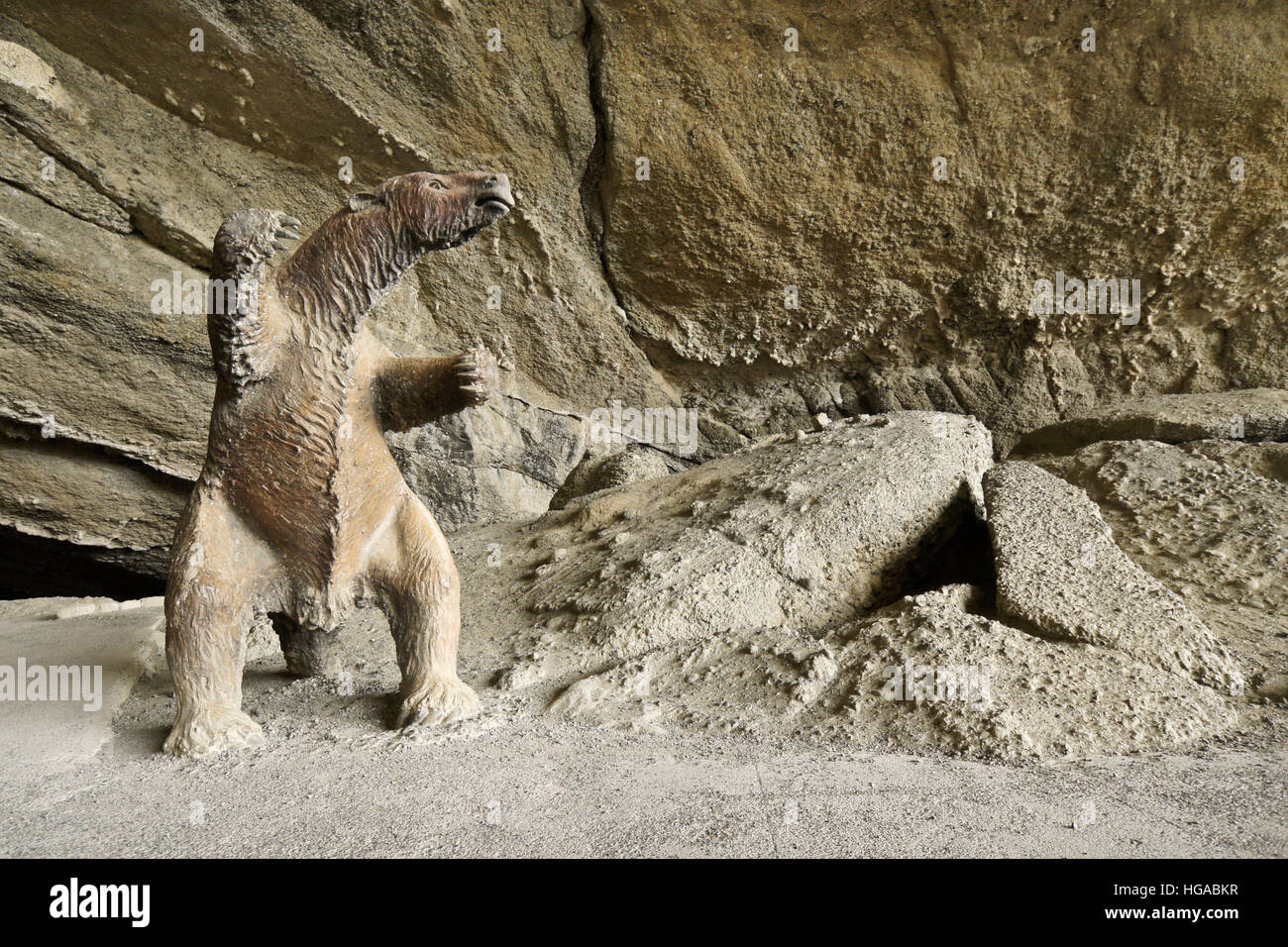 Life-size replica of prehistoric Mylodon at Monumental Natural Cueva de ...