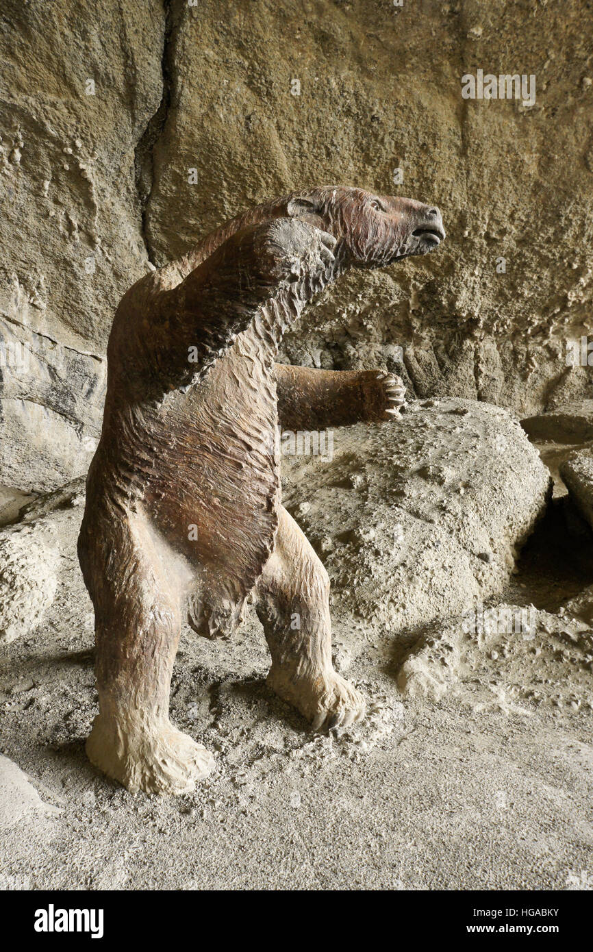 Life-size replica of prehistoric Mylodon at Monumental Natural Cueva de ...