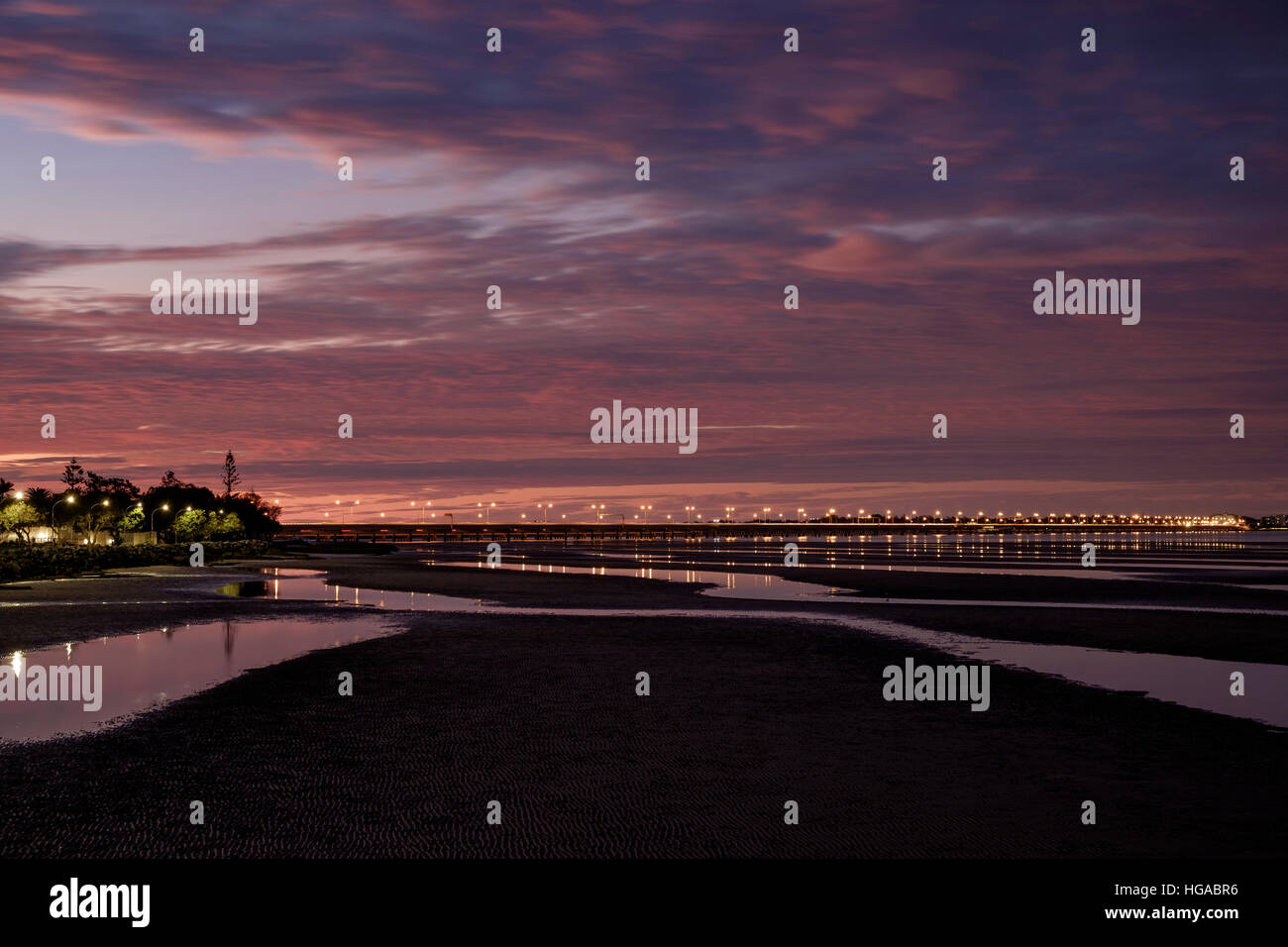A winter sunset at the Brighton waterfront Stock Photo - Alamy