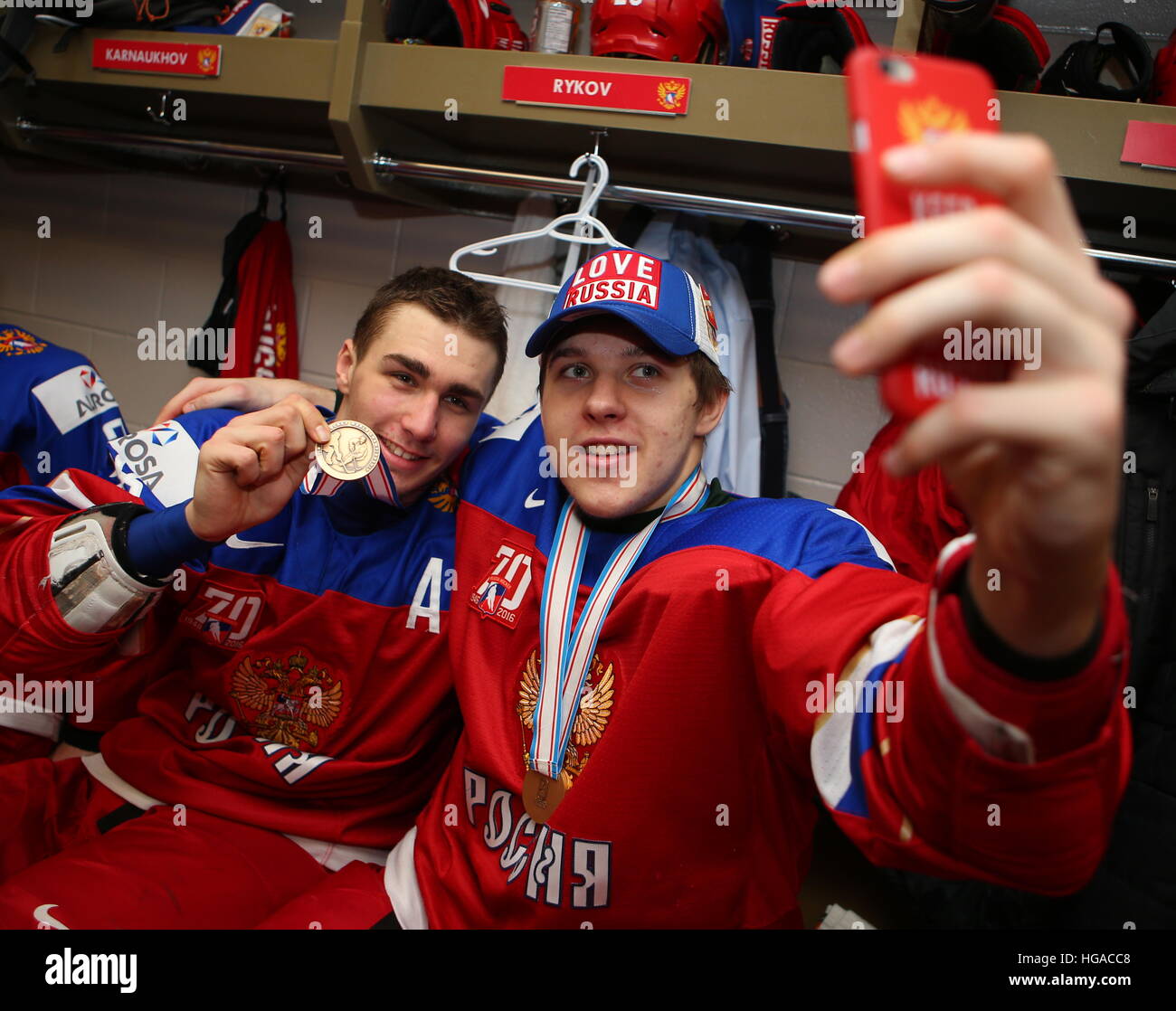 Slfie High Resolution Stock Photography and Images - Alamy