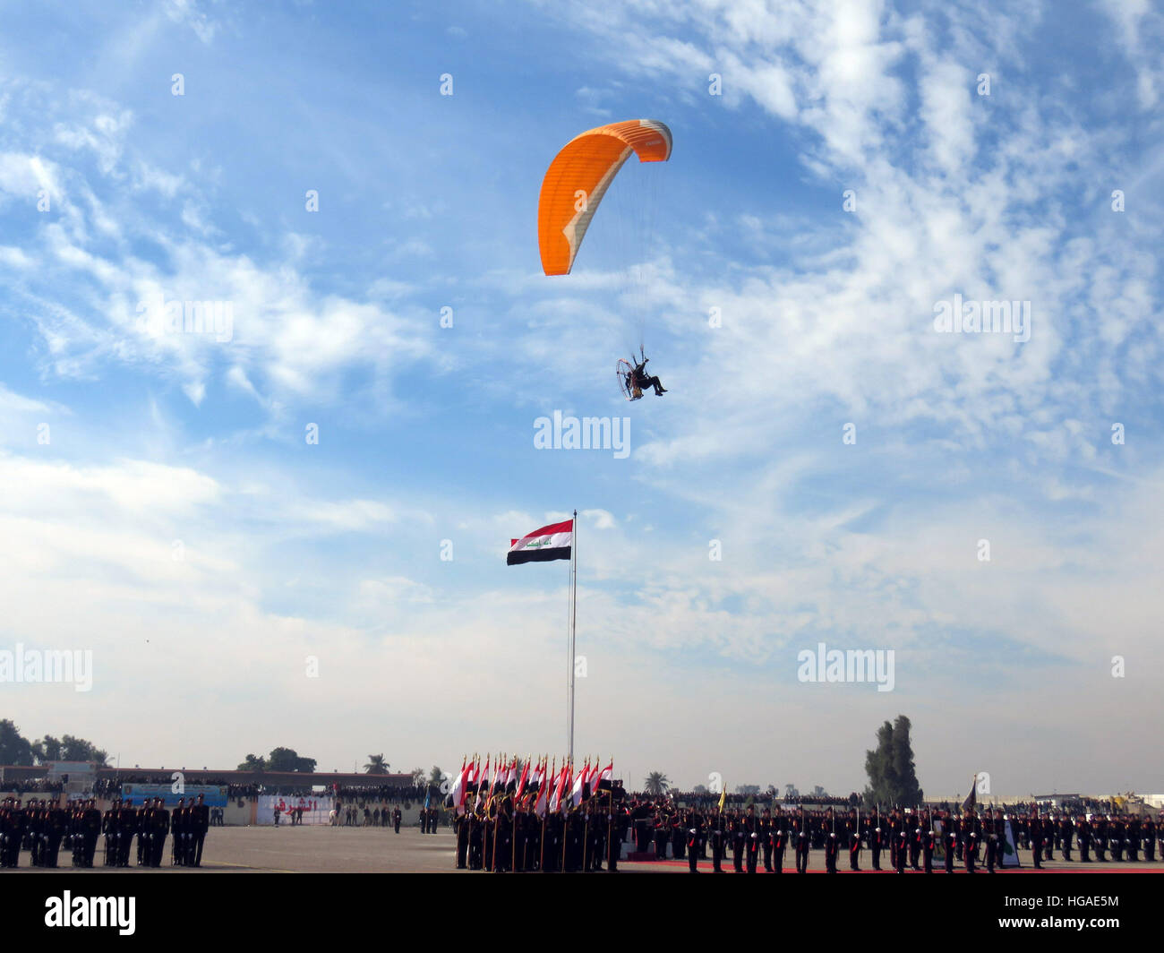 Baghdad, Iraq. 6th Jan, 2017. Iraqi army cadets parade during a ...