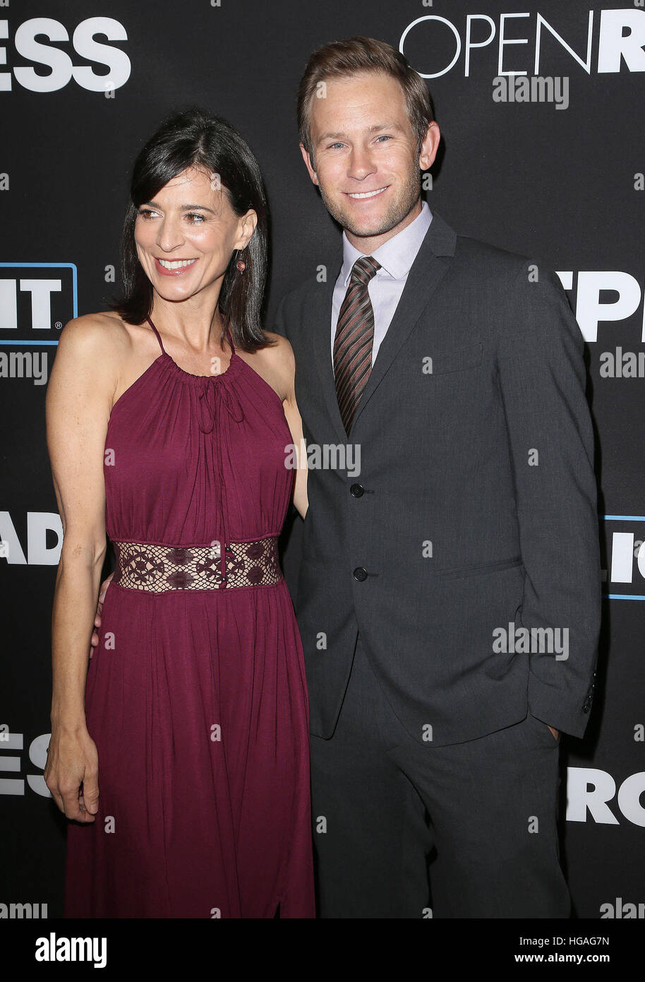 Aaron endress fox and perrey reeves hi-res stock photography and images ...