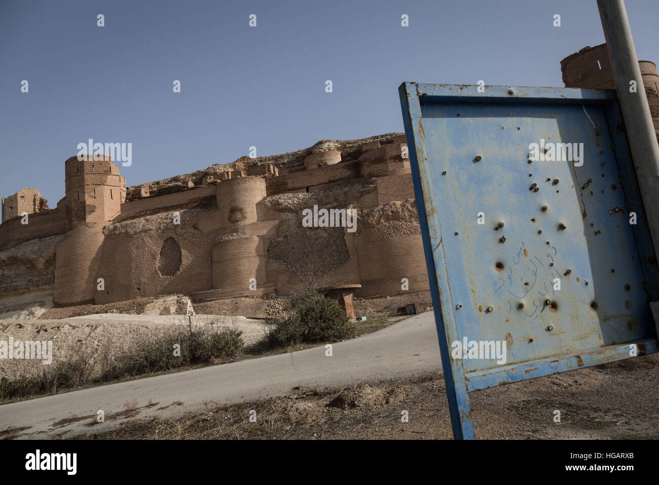 Raqqa, Syria. 7th January, 2016. The SDF (Syrian Democratic Forces ...