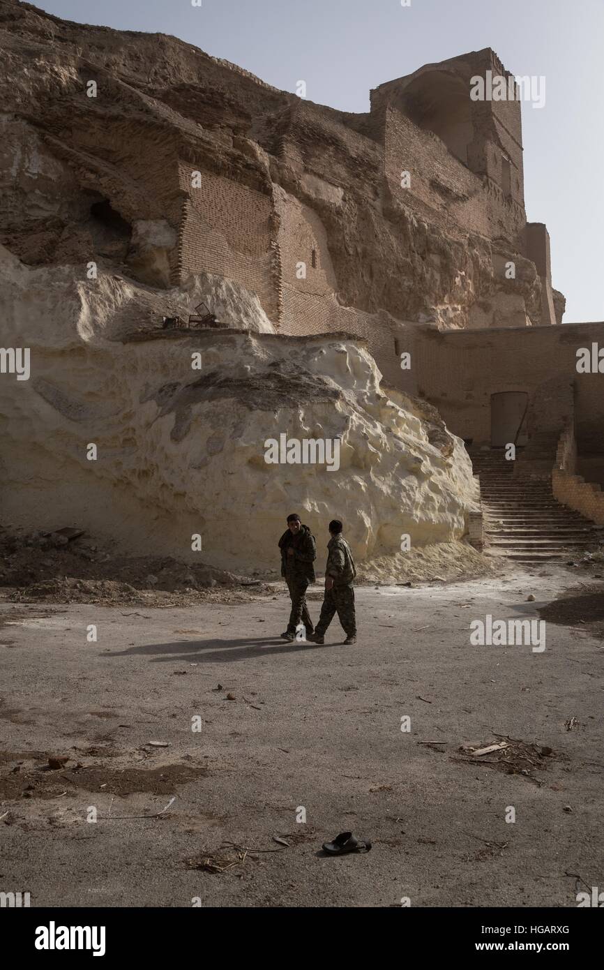 Raqqa, Syria. 7th January, 2016. The SDF (Syrian Democratic Forces) with YPG (kurds) took back ...