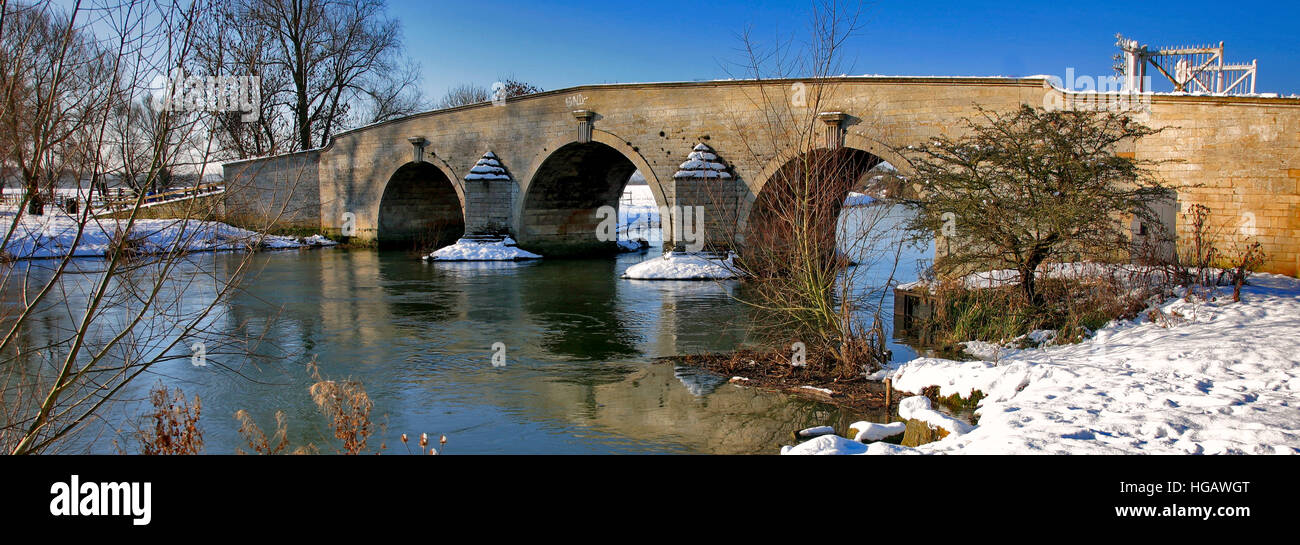 Ferry meadows hi-res stock photography and images - Alamy