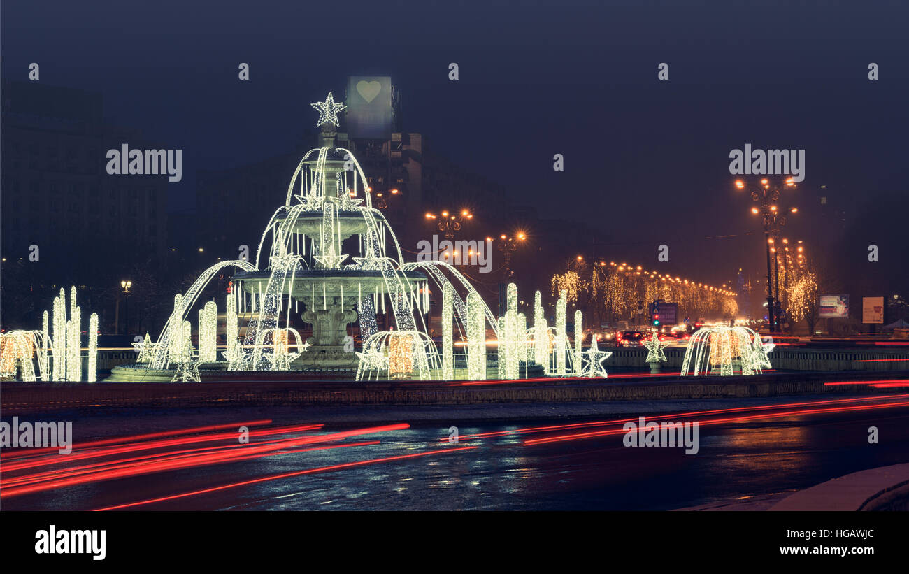 BUCHAREST, ROMANIA - DECEMBER 30, 2016: Union Square Fountain And House ...