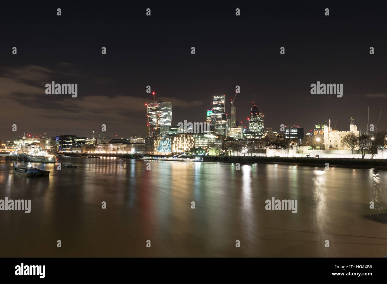 Construction site river night hi-res stock photography and images - Alamy