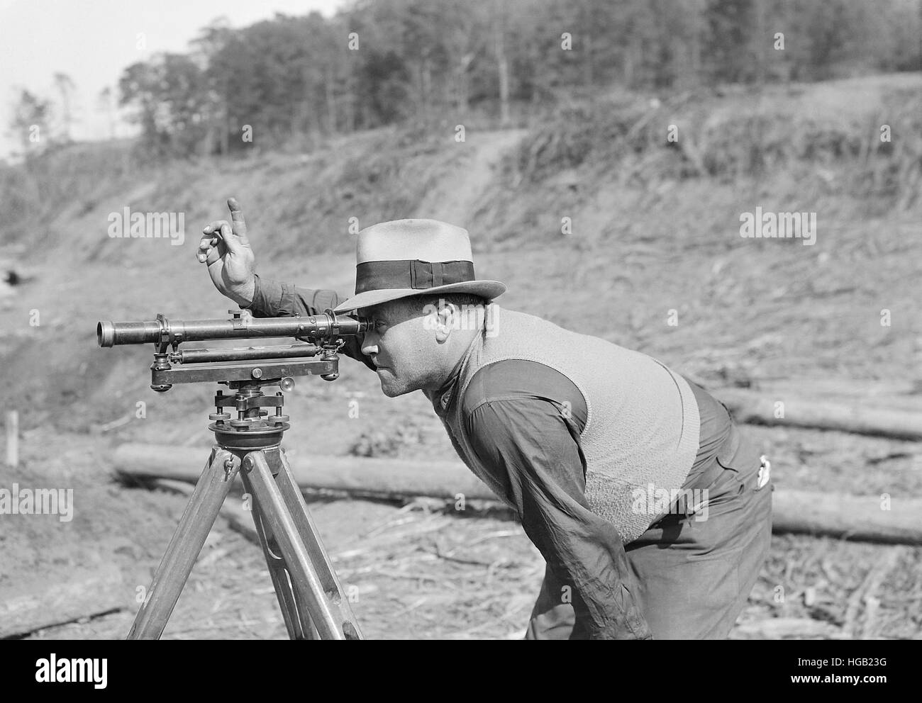 Men working 1930 hi-res stock photography and images - Alamy