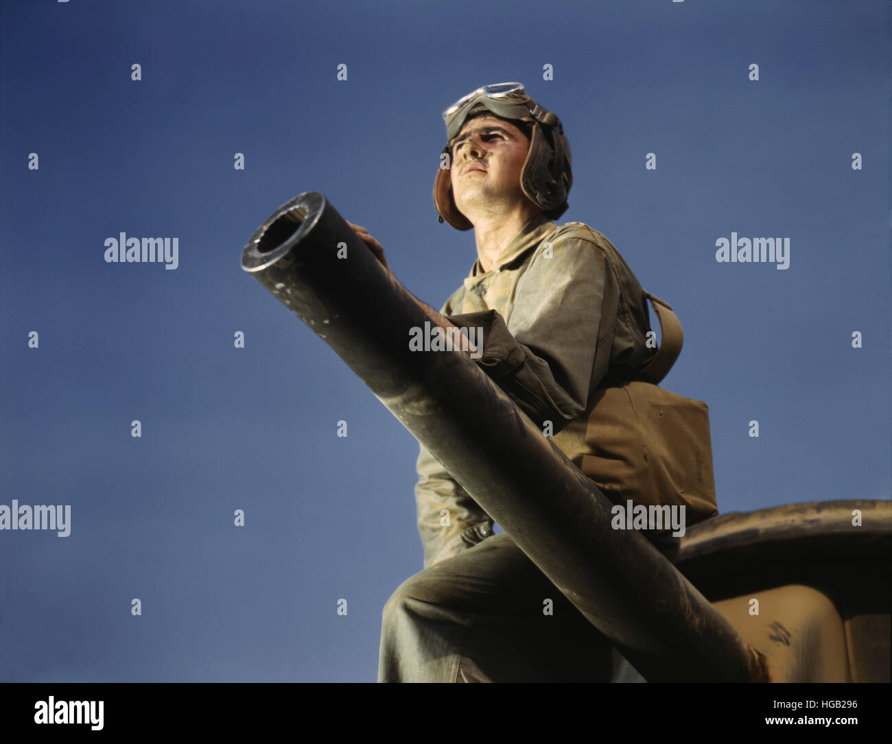 June 1942 crewman of an m3 tank hi-res stock photography and images - Alamy