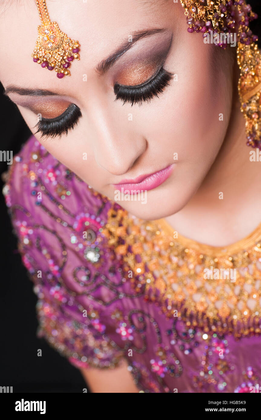 Beautiful Asian bride Stock Photo - Alamy