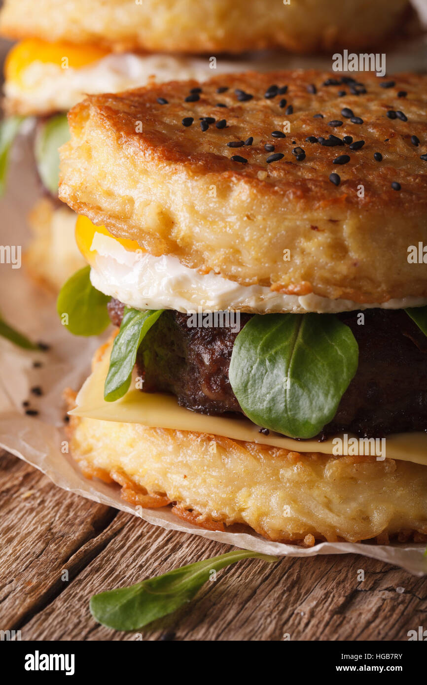 Fat chinese burger hi-res stock photography and images - Alamy