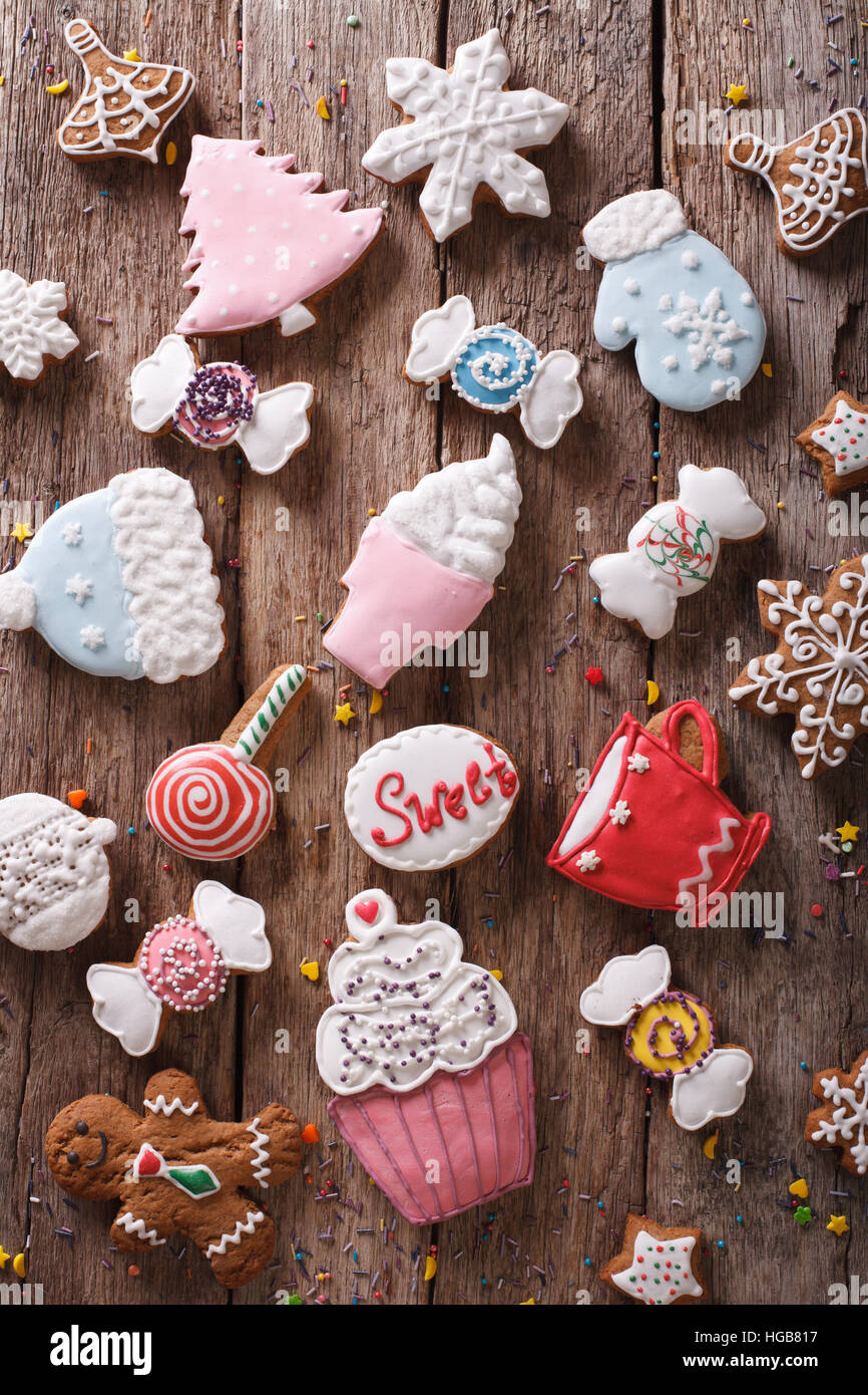 Pink gingerbread house hi-res stock photography and images - Alamy