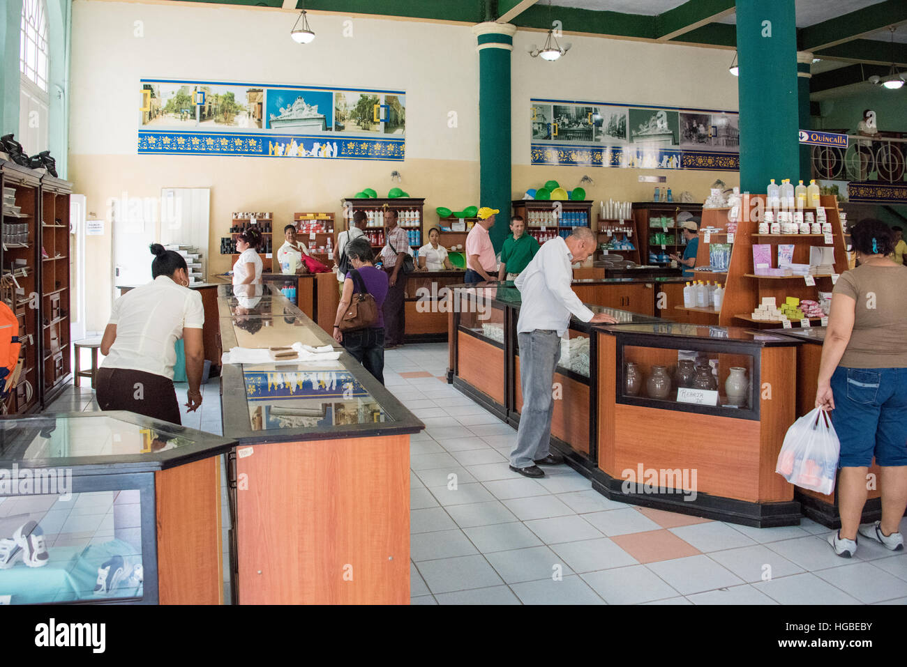Inside cuban government run shop hi-res stock photography and images ...
