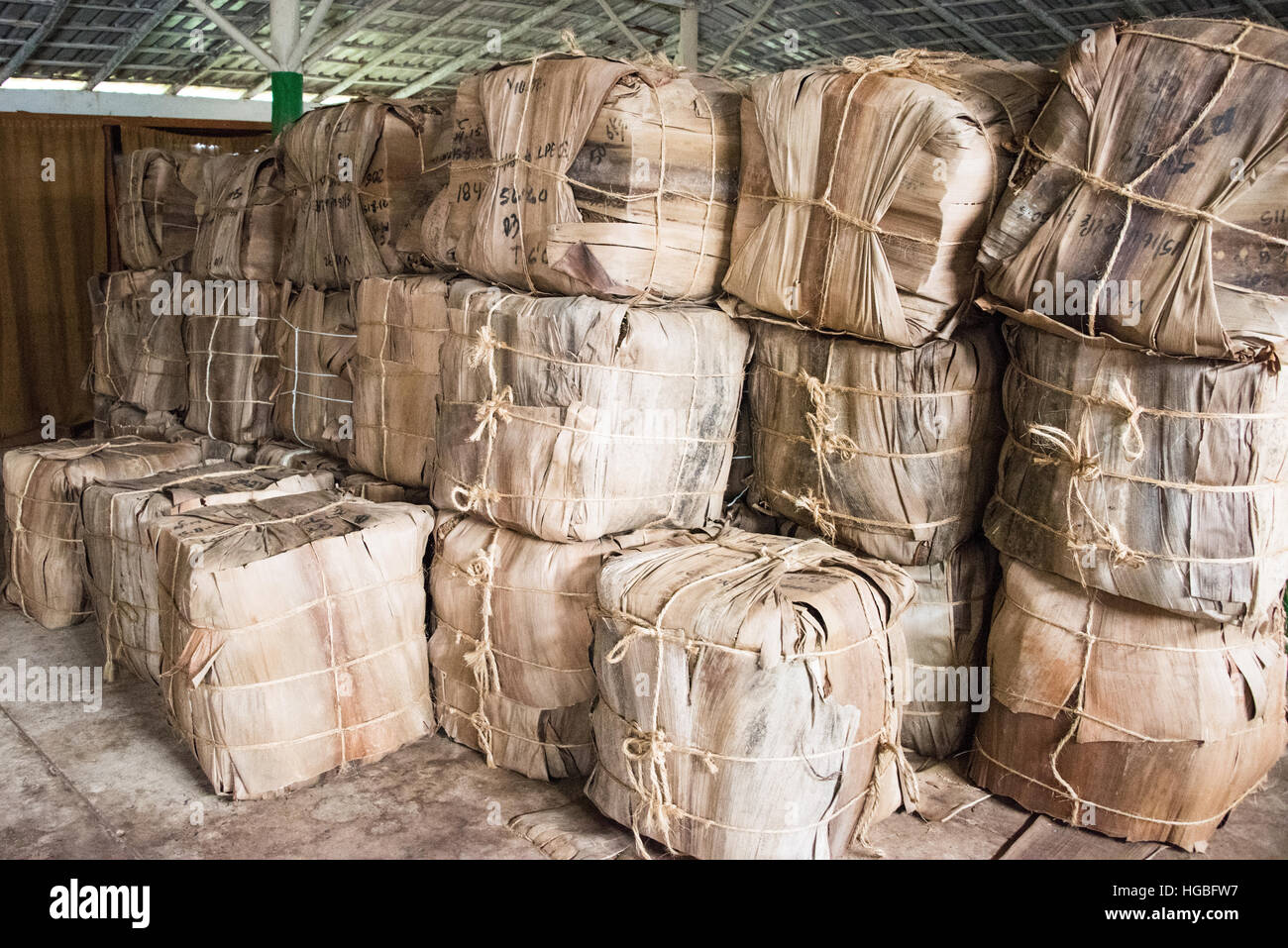 Tobacco bales hi-res stock photography and images - Alamy