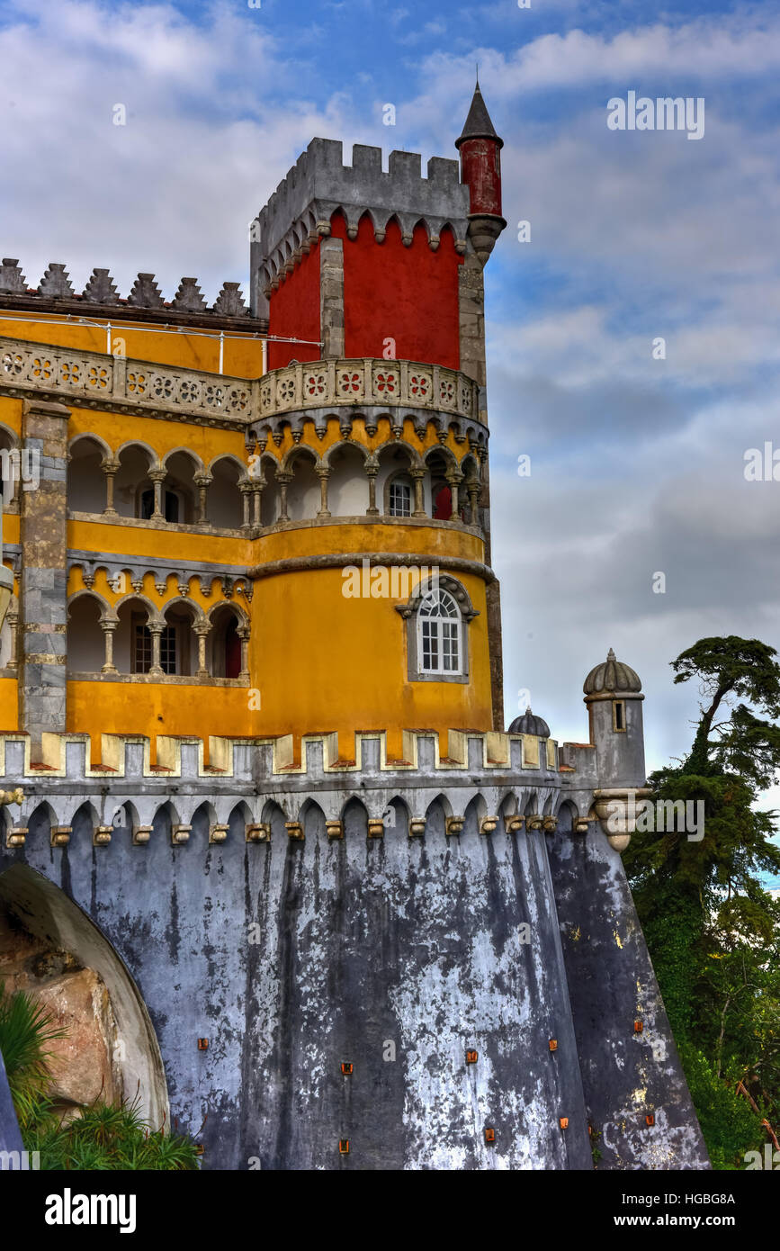 Palacio de castelo da pena hi-res stock photography and images - Alamy