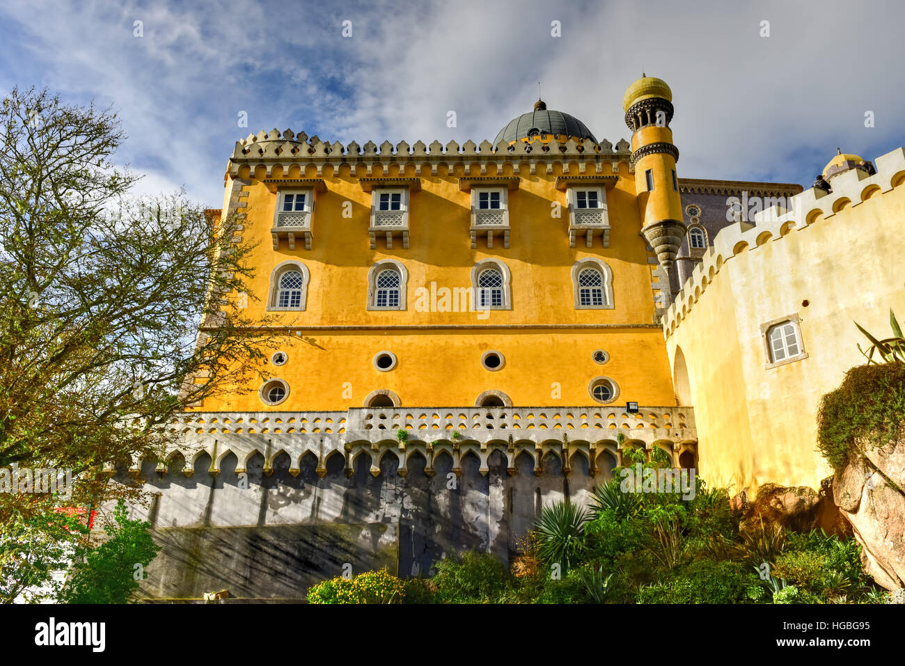 Palacio de castelo da pena hi-res stock photography and images - Alamy