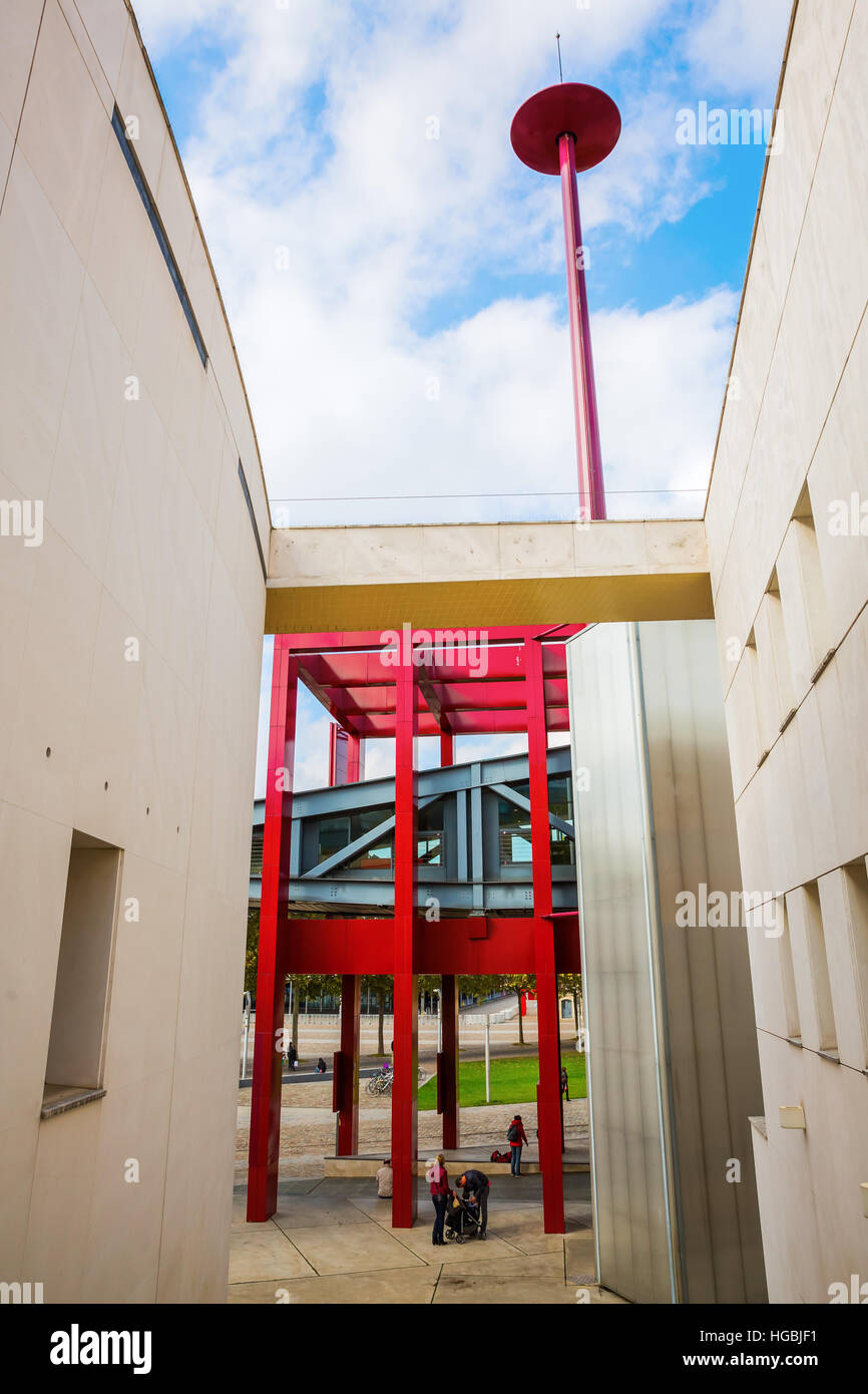 Parc de la villette paris hi-res stock photography and images - Alamy