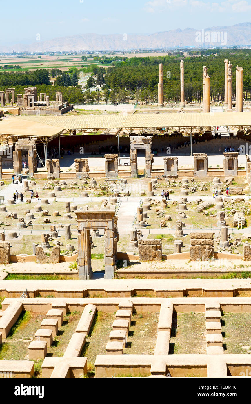 in iran persepolis the old ruins historical destination monuments and ...