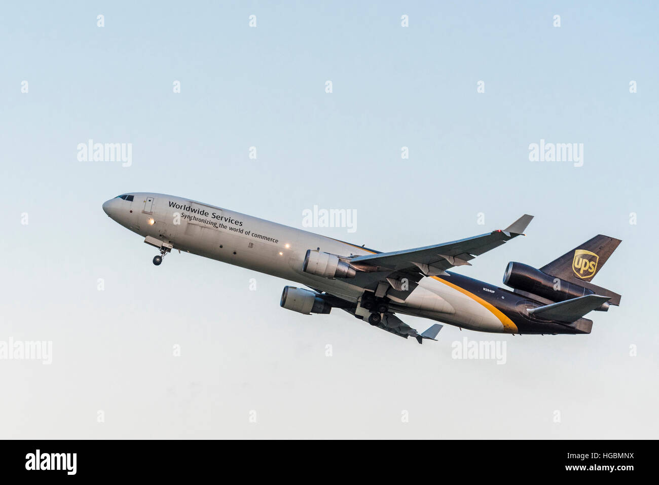 Cargo aircraft hi-res stock photography and images - Alamy