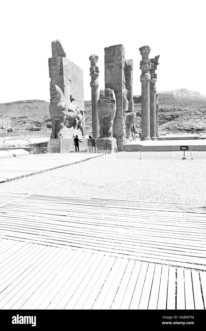 in iran persepolis the old ruins historical destination monuments and ...