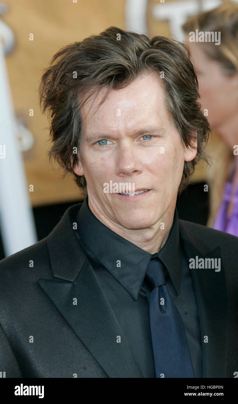 Kevin Bacon arrives at the15th Annual Screen Actors Guild Awards on ...