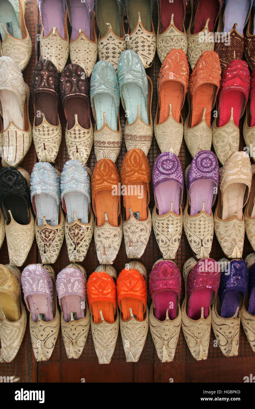 U.A.E., Dubai, display of colourful slippers, textile Souk Stock Photo ...