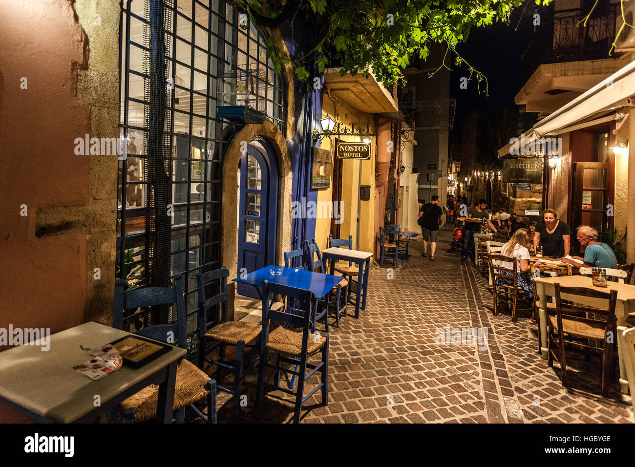 Summer restaurant in greece hi-res stock photography and images - Alamy