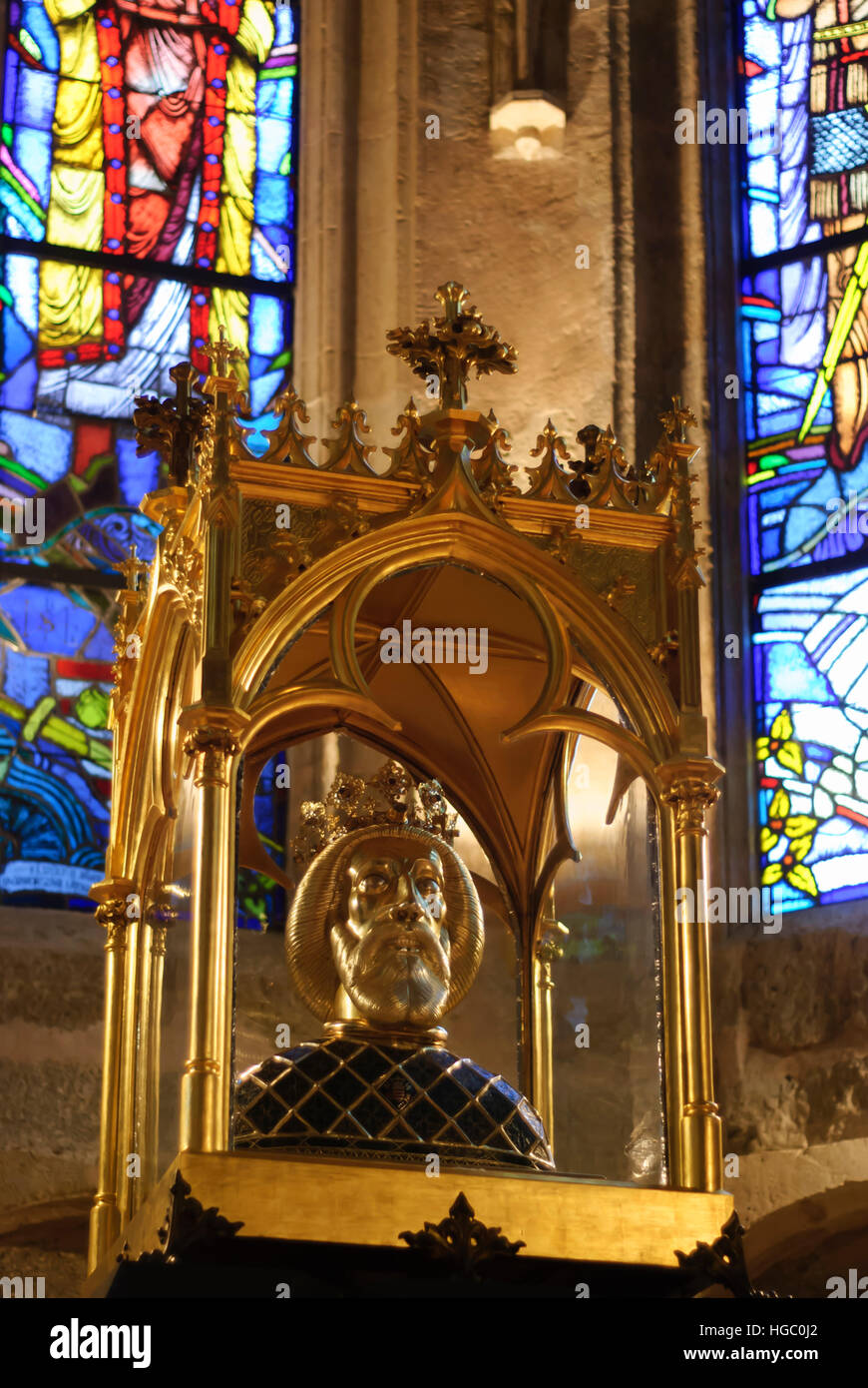 The head reliquary of king ladislaus the saint hi-res stock photography ...
