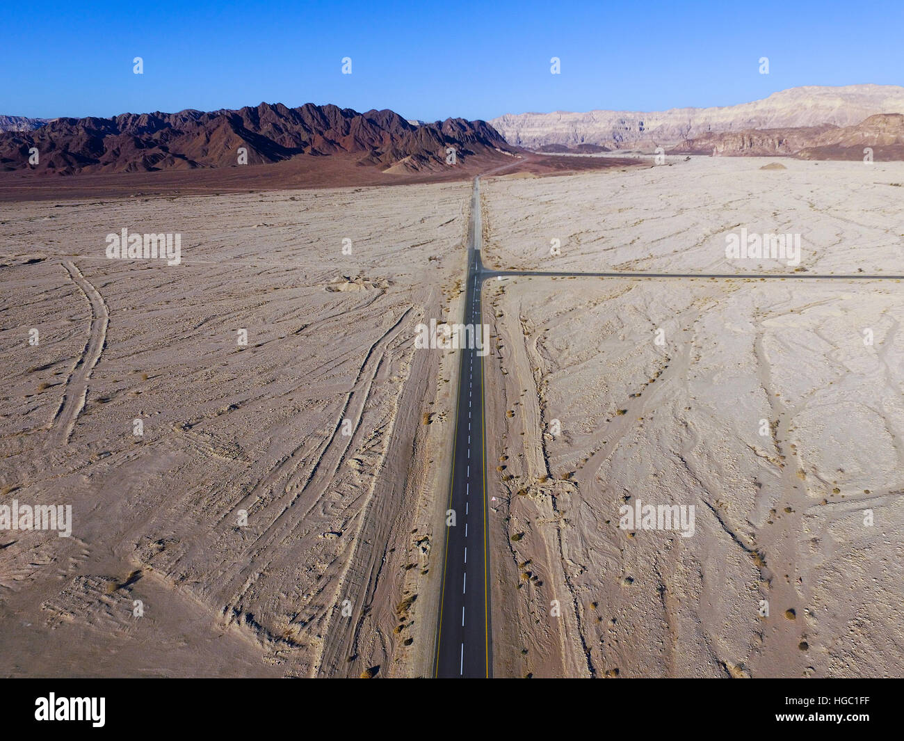 Aerial view desert road hi-res stock photography and images - Alamy