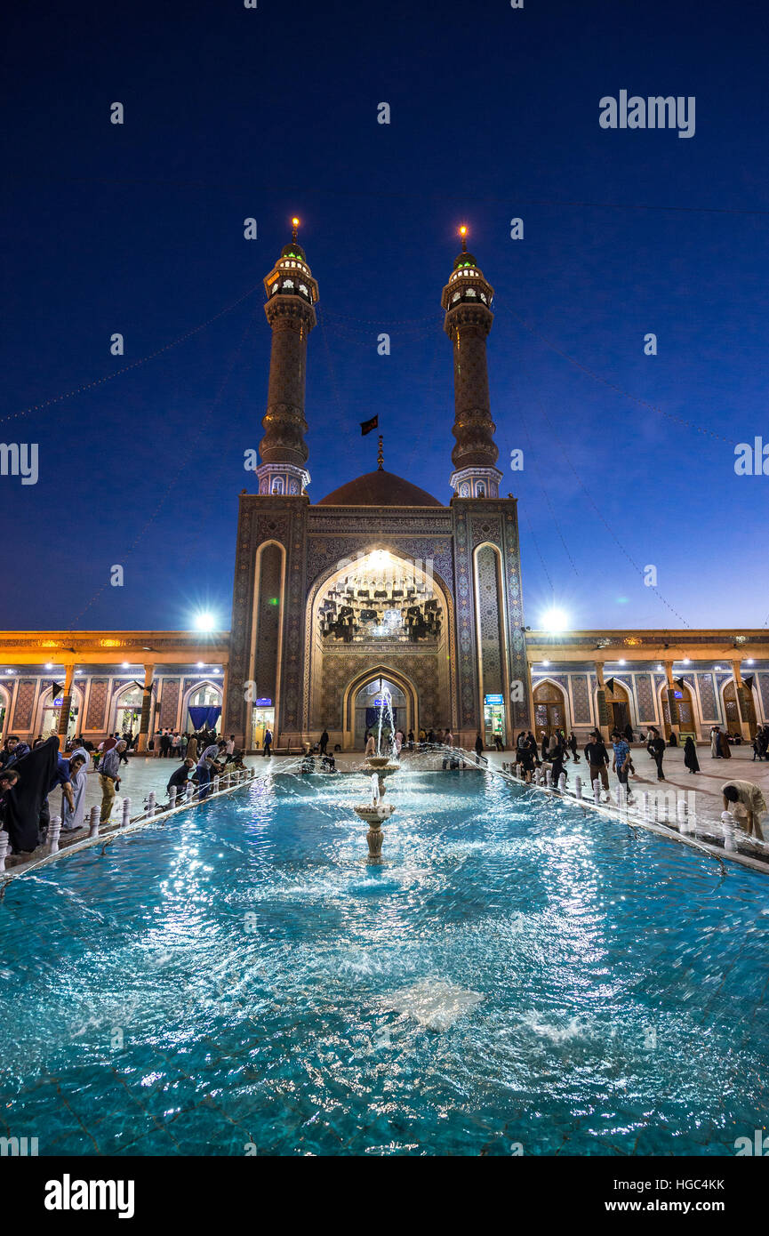 Wudu pool called howz on courtyard of Fatima Masumeh Shrine, Shiah ...