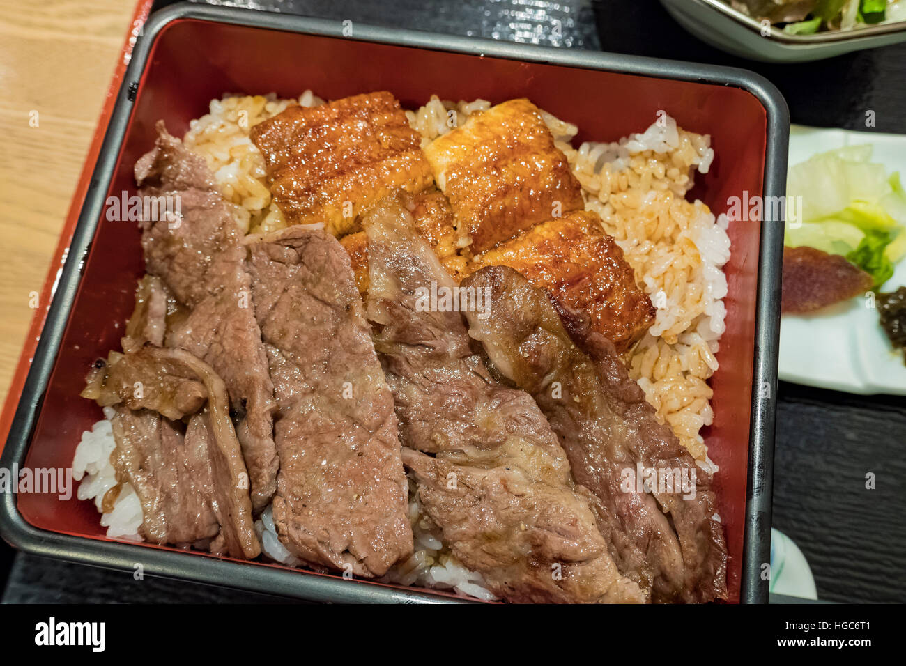 Delicious Japanese style Grill Eel fish and grill beef rice ate at Nara ...