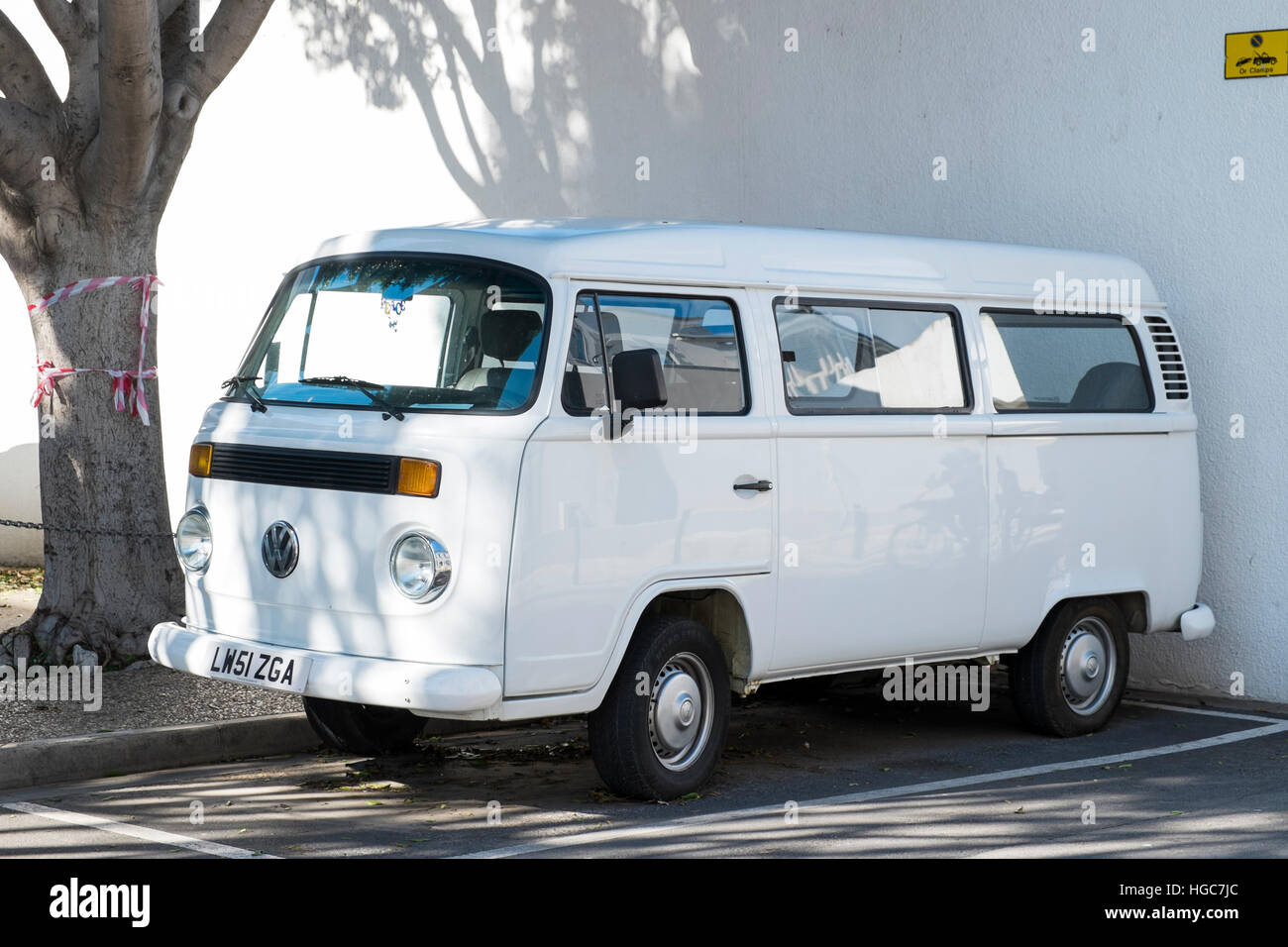 Volkswagen Van Stock Photos & Volkswagen Van Stock Images - Alamy