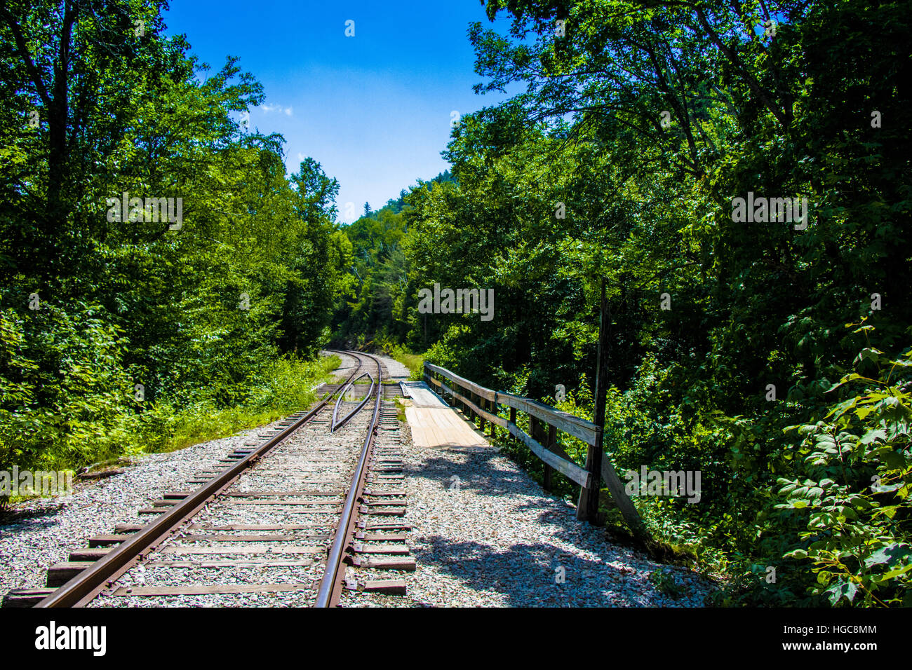 Rural train tracks hi-res stock photography and images - Alamy