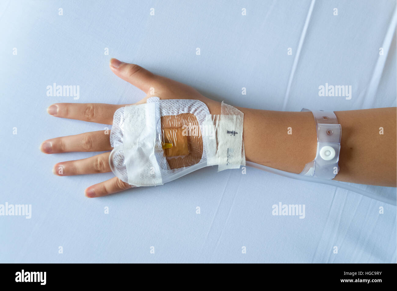 Hospital patient iv infusion hi-res stock photography and images - Alamy